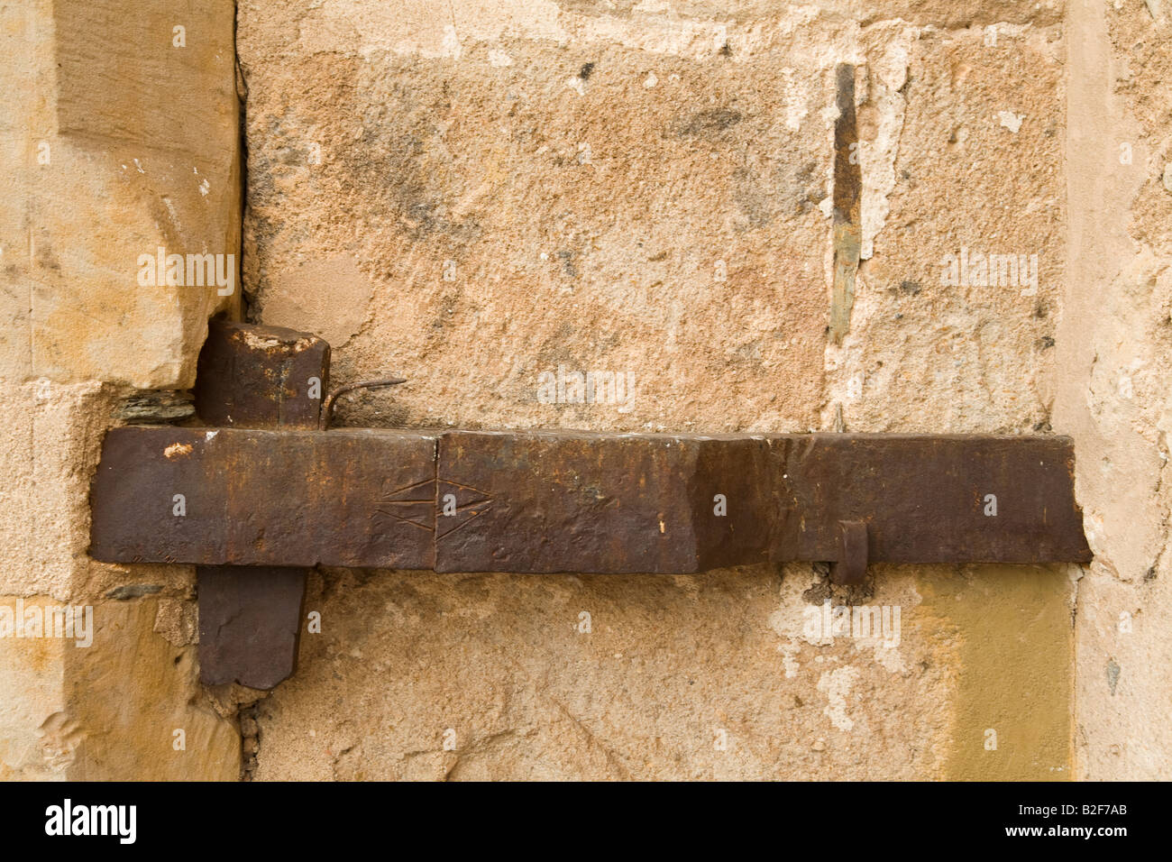 Metal brace hi-res stock photography and images - Alamy