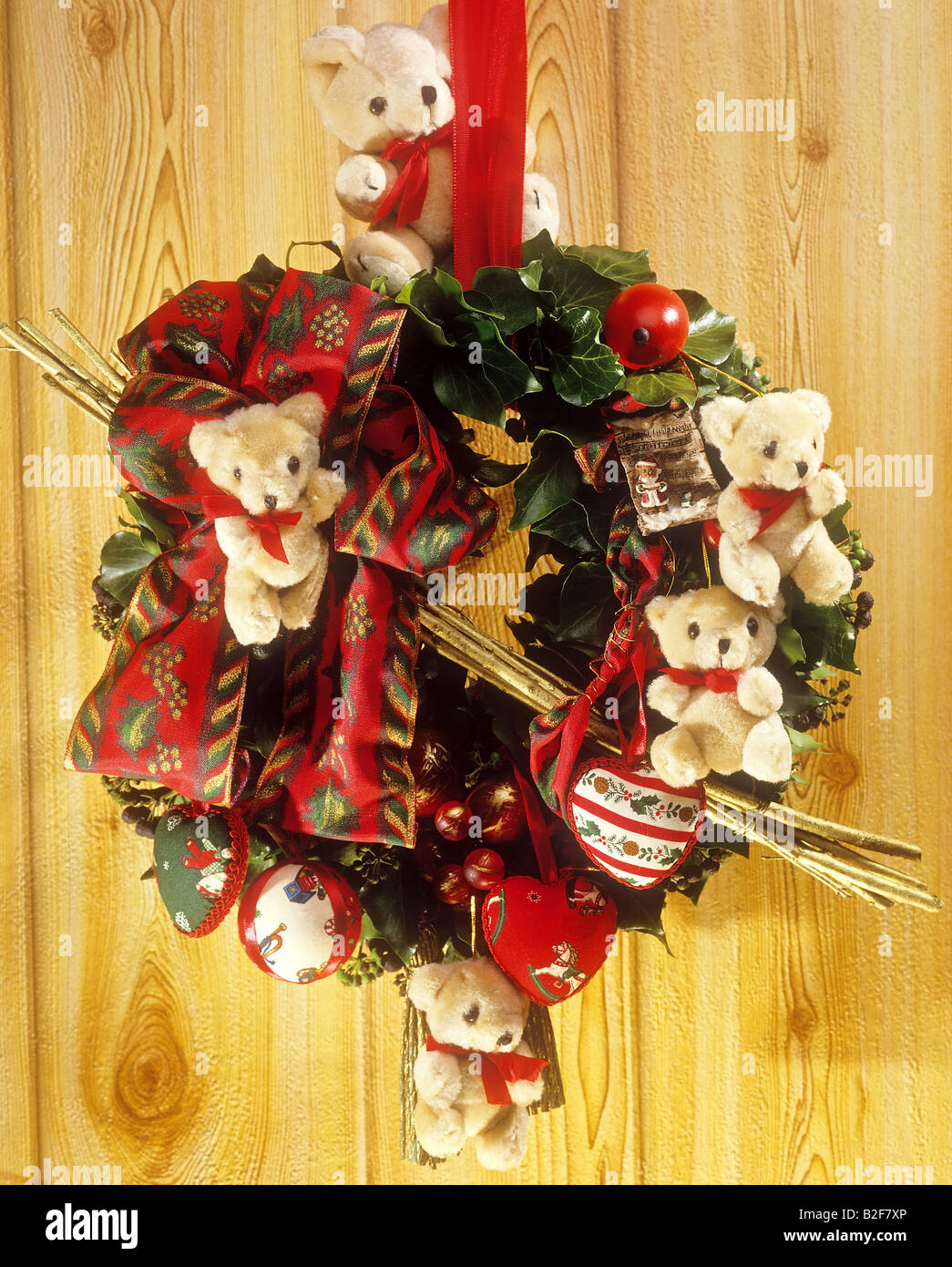 door wreath with teddy bears Stock Photo - Alamy