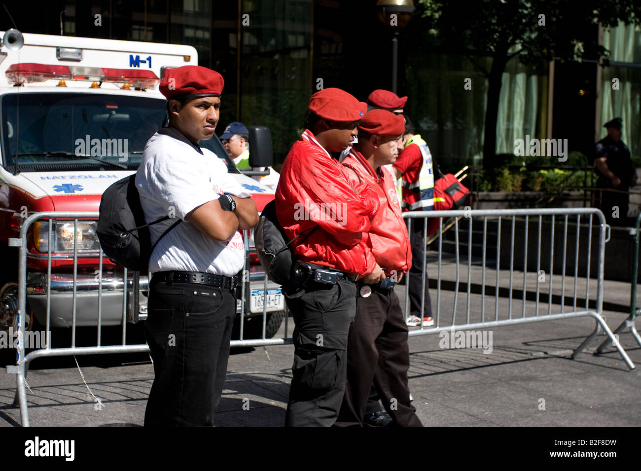 Guardian angels new york hi-res stock photography and images - Alamy