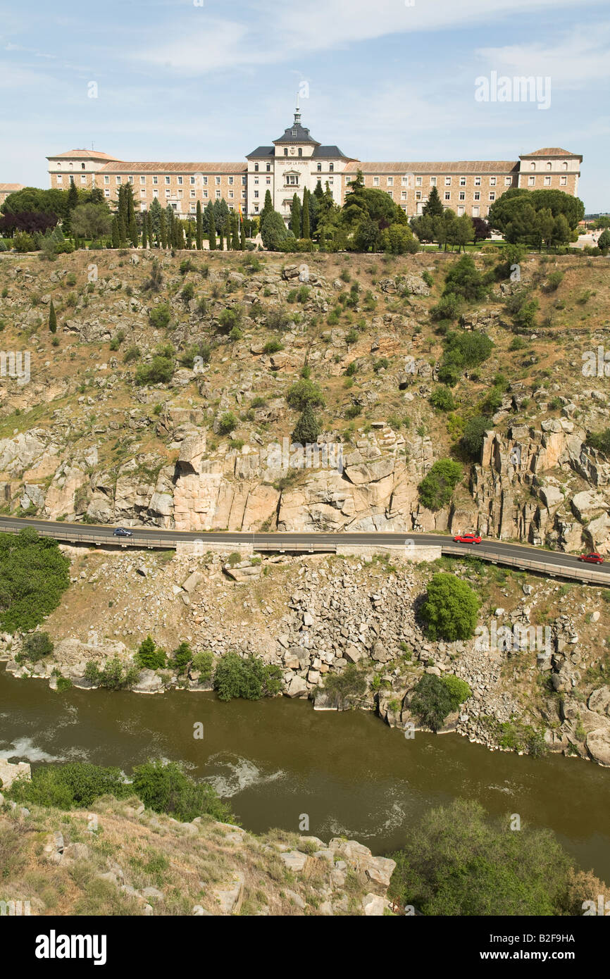 SPAIN Toledo Paseo do la Rosa highway parallel Tajo River through gorge ...