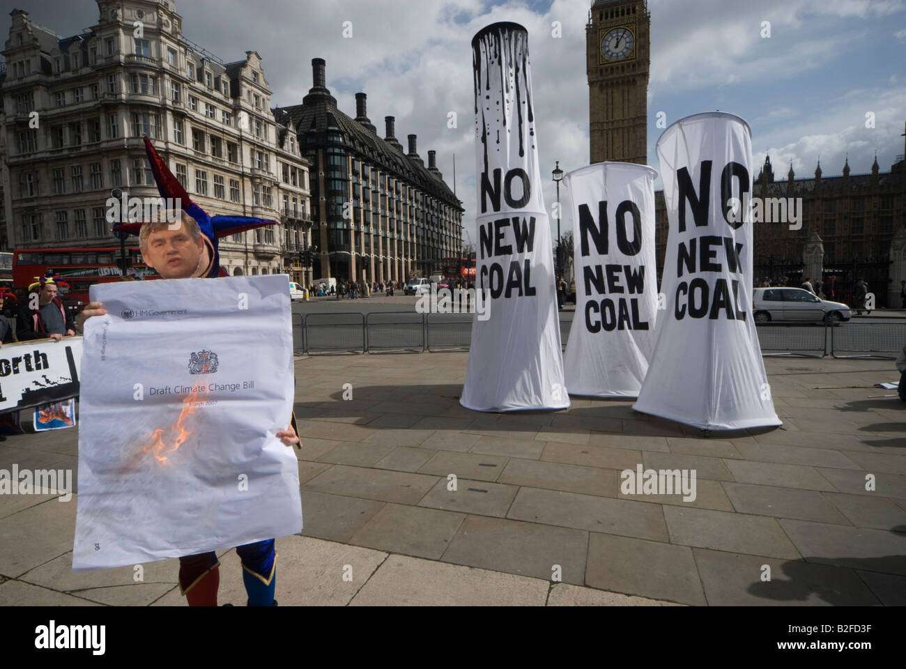 Students burn Climate Change bill in Parliament Square 'Fossil Fools ...