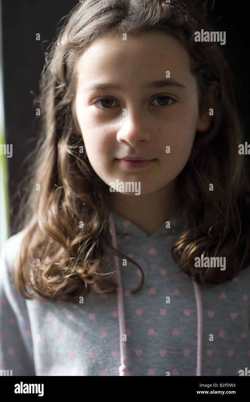 7 year old girl Stock Photo - Alamy