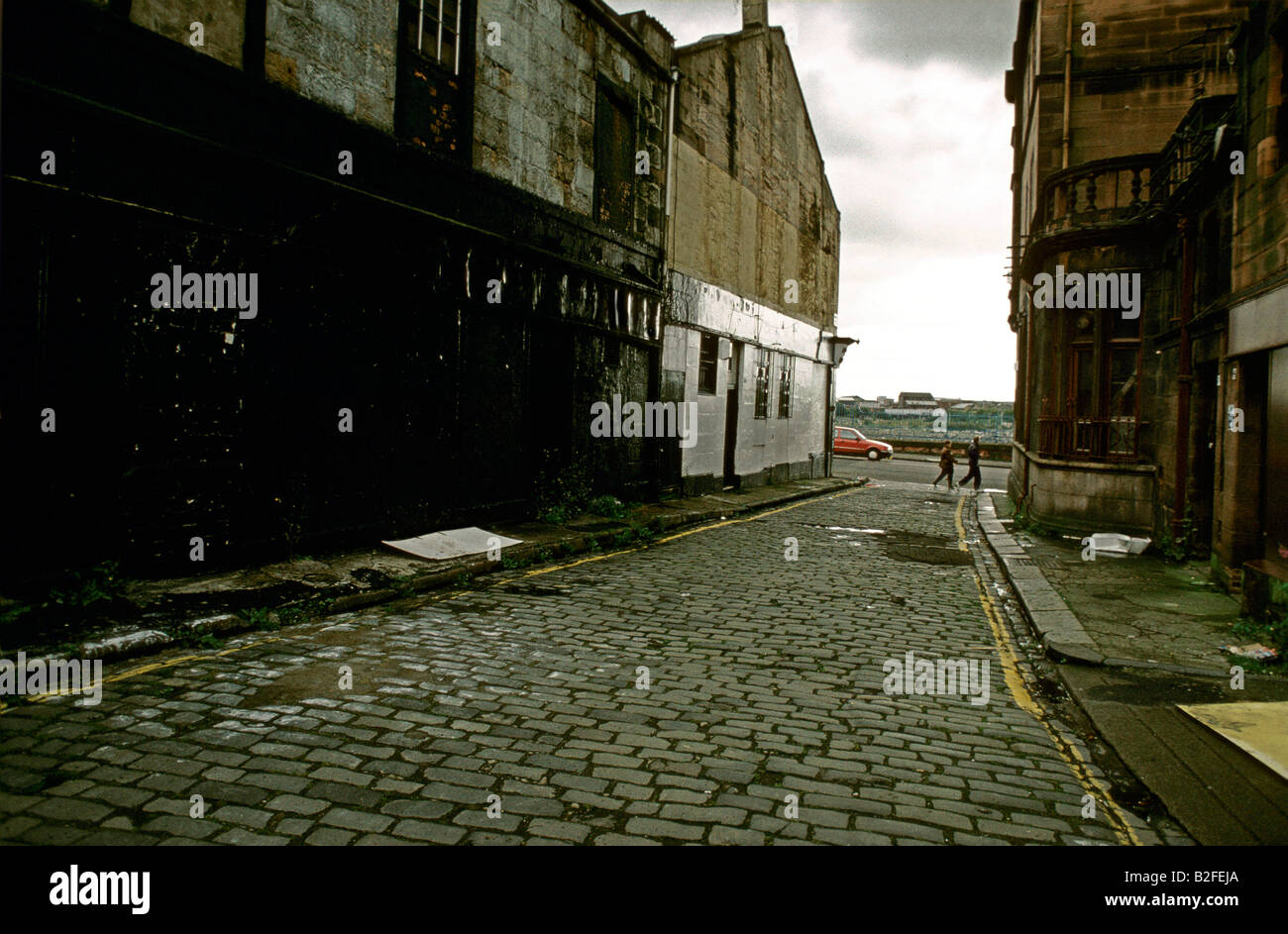 Glasgow back street hi-res stock photography and images - Alamy
