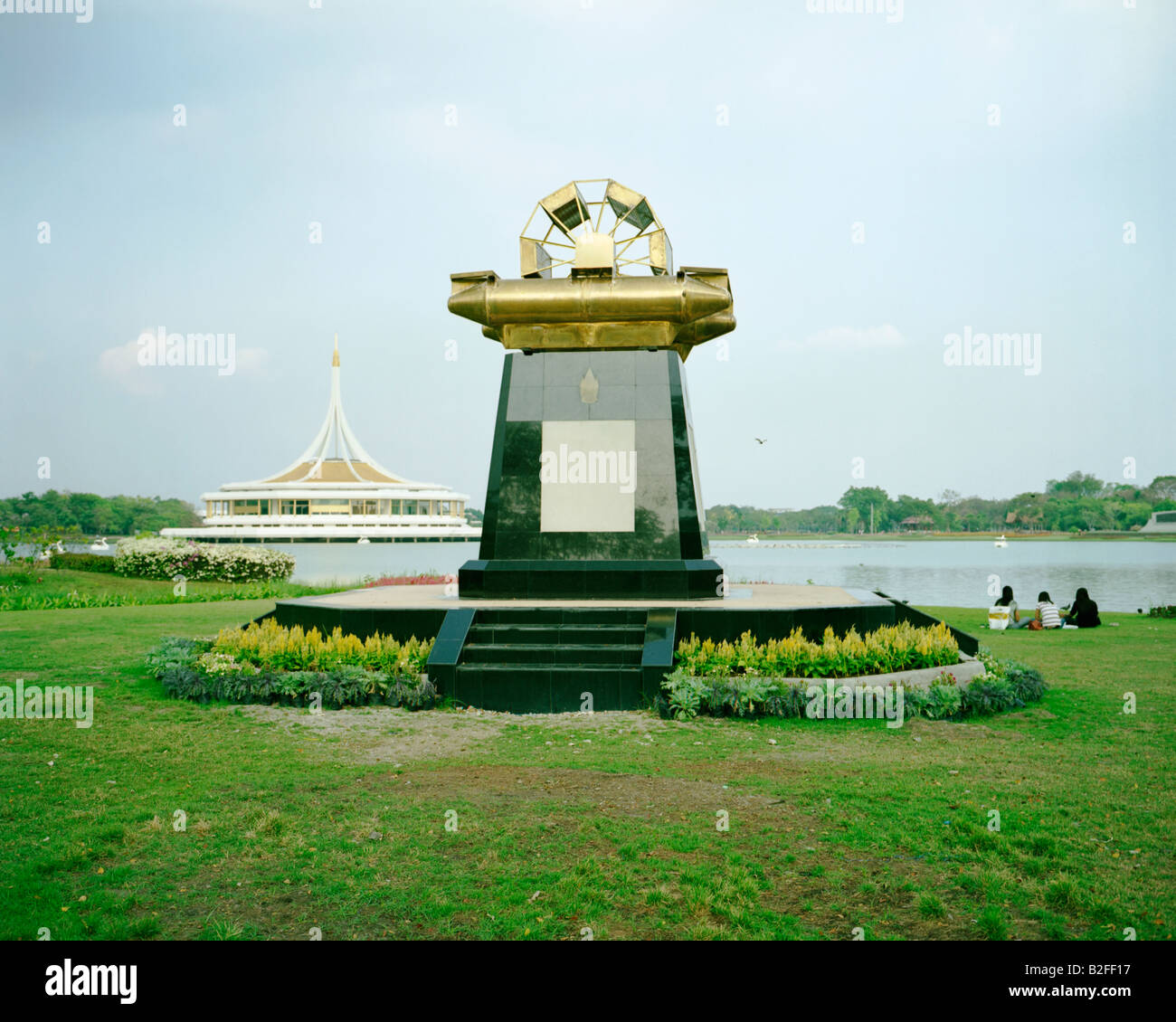 King rama ix memorial park hi-res stock photography and images - Alamy