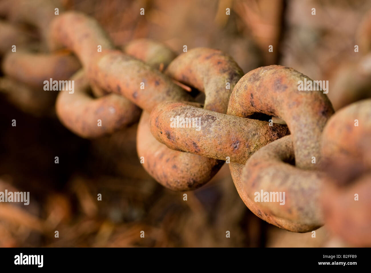 Link chain line hi-res stock photography and images - Alamy