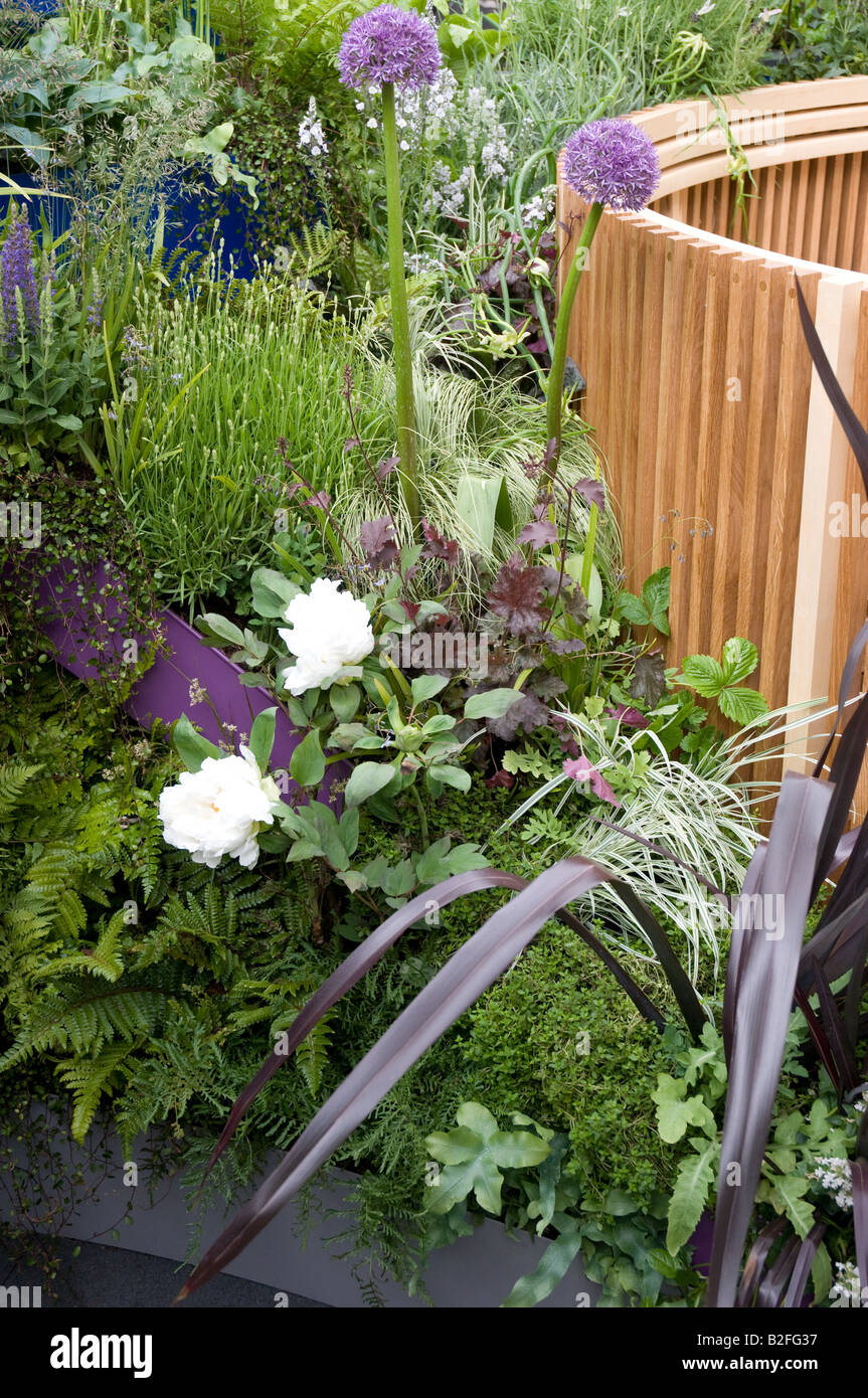 Chelsea Flower Show 2008 The Quilted Velvet Garden Designers: James ...