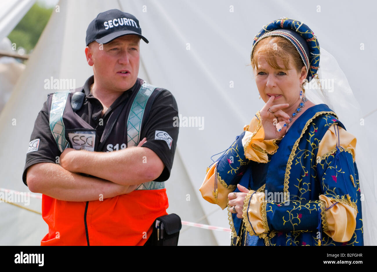 Female security guard uk hi-res stock photography and images - Alamy