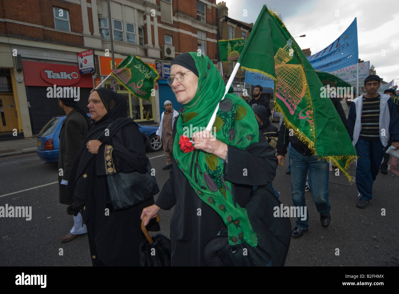 Tooting Sunni Muslim Association's procession for Eid Milad-Un-Nabi ...