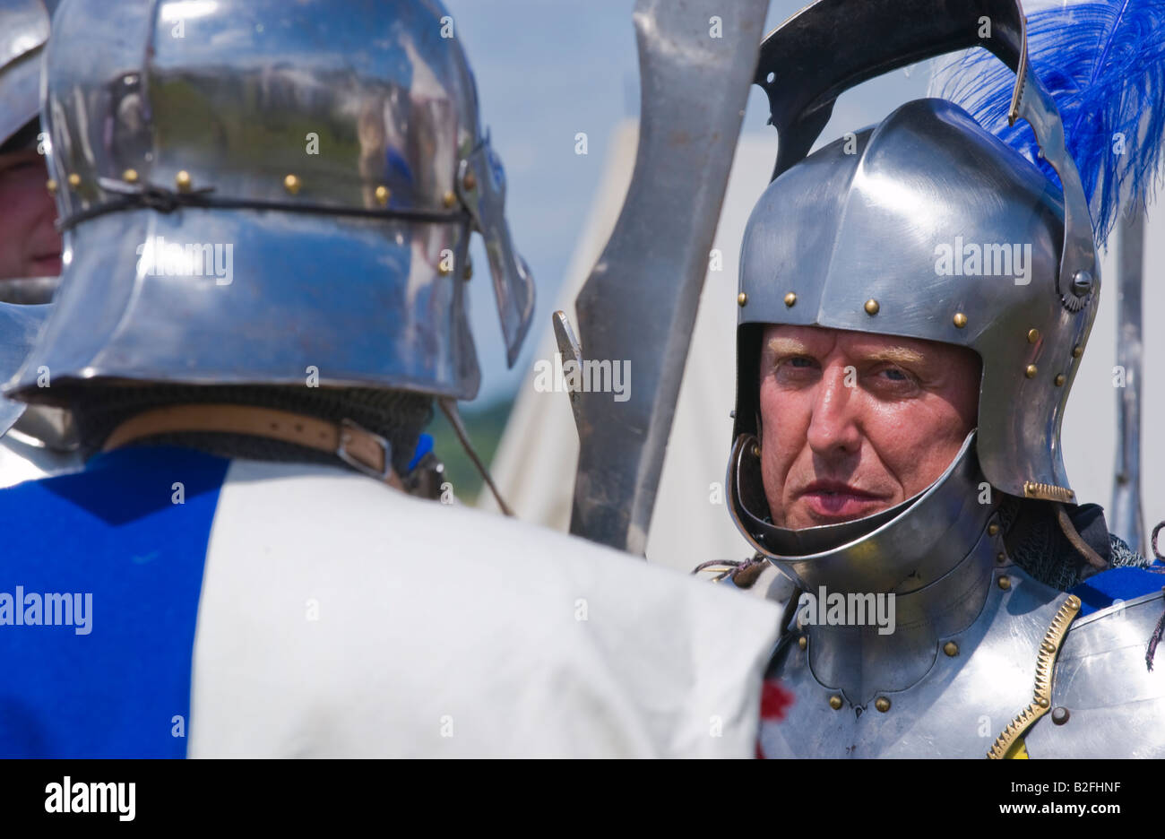 Medieval knight armour britain hi-res stock photography and images - Alamy