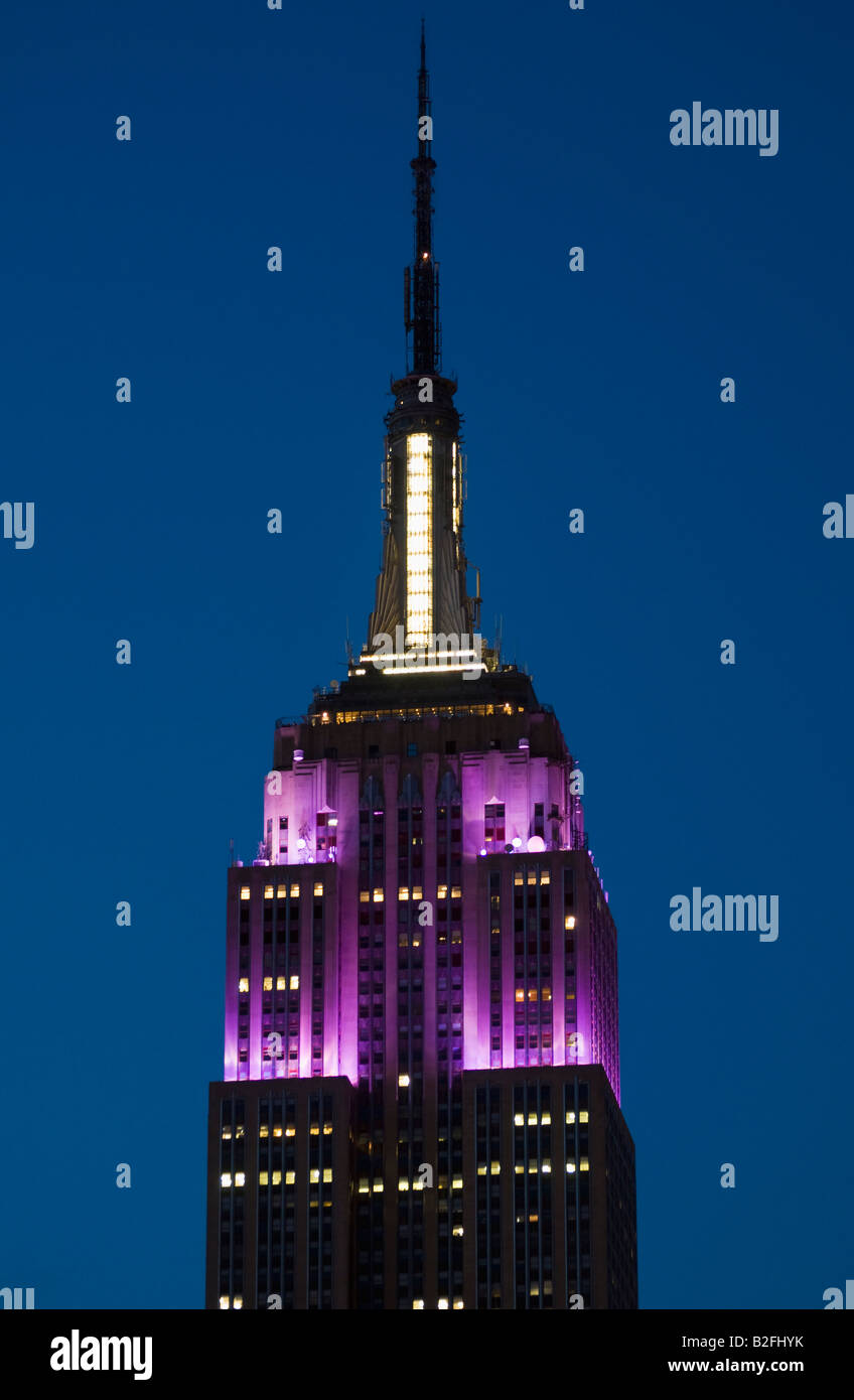 Empire state building night hi-res stock photography and images - Alamy