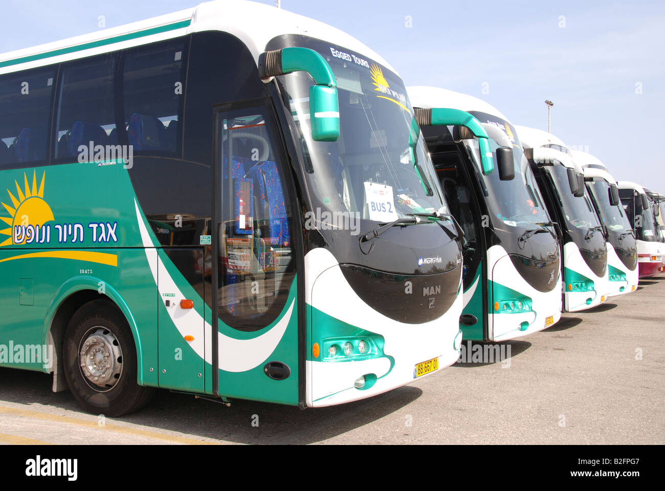 Many Buses Stock Photos & Many Buses Stock Images - Alamy