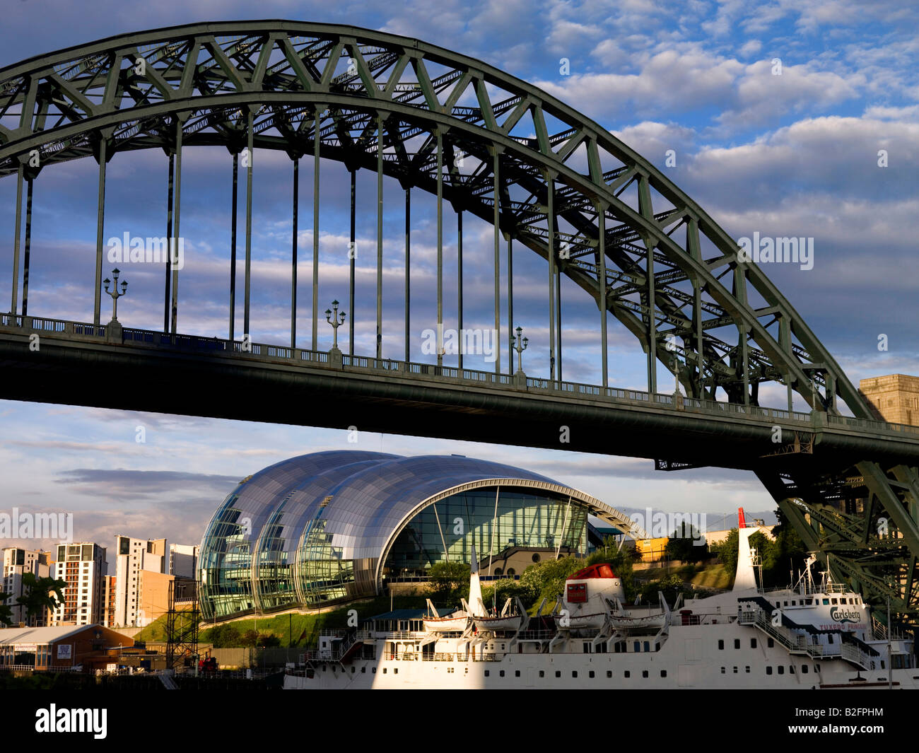 Tyne hi-res stock photography and images - Alamy