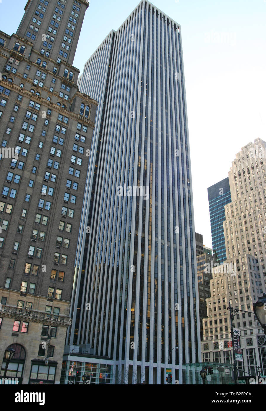 Gm building new york hi-res stock photography and images - Alamy