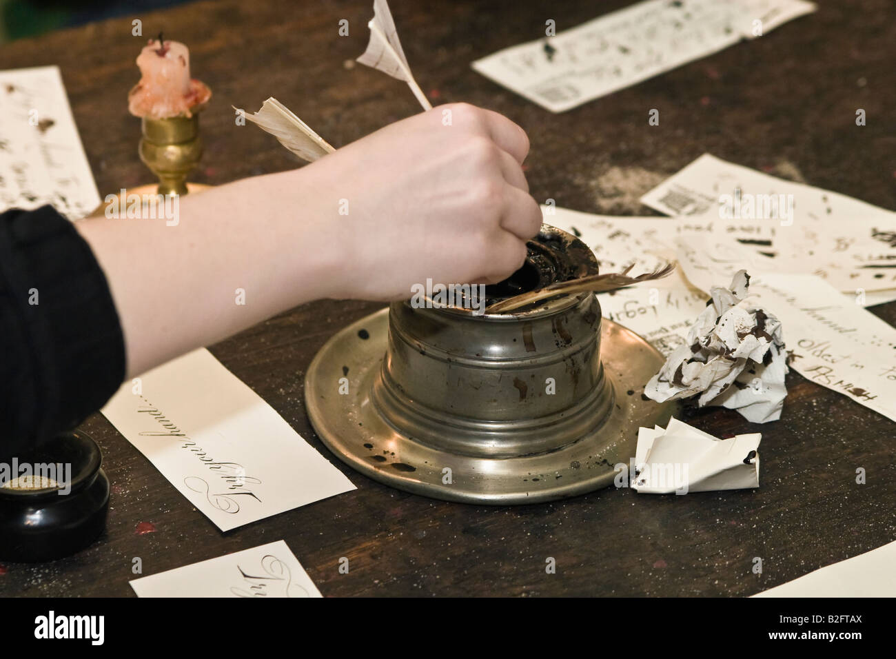 Quill pen and ink hi-res stock photography and images - Alamy