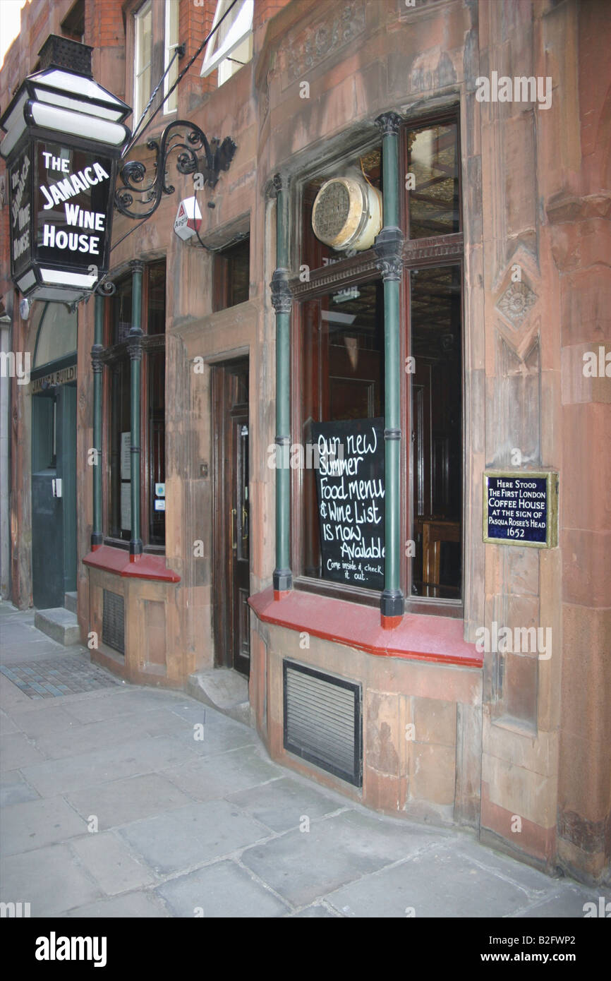 Jamaica Inn pub in London Stock Photo - Alamy