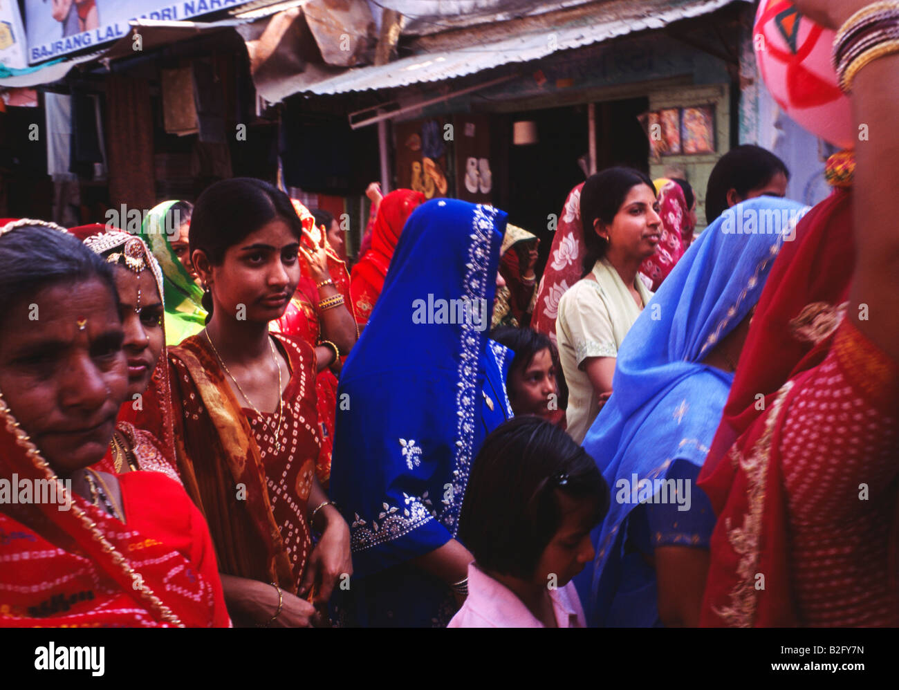 Indian wedding procession hi-res stock photography and images - Alamy