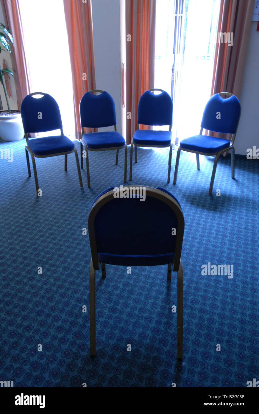 Single chairs hi-res stock photography and images - Alamy