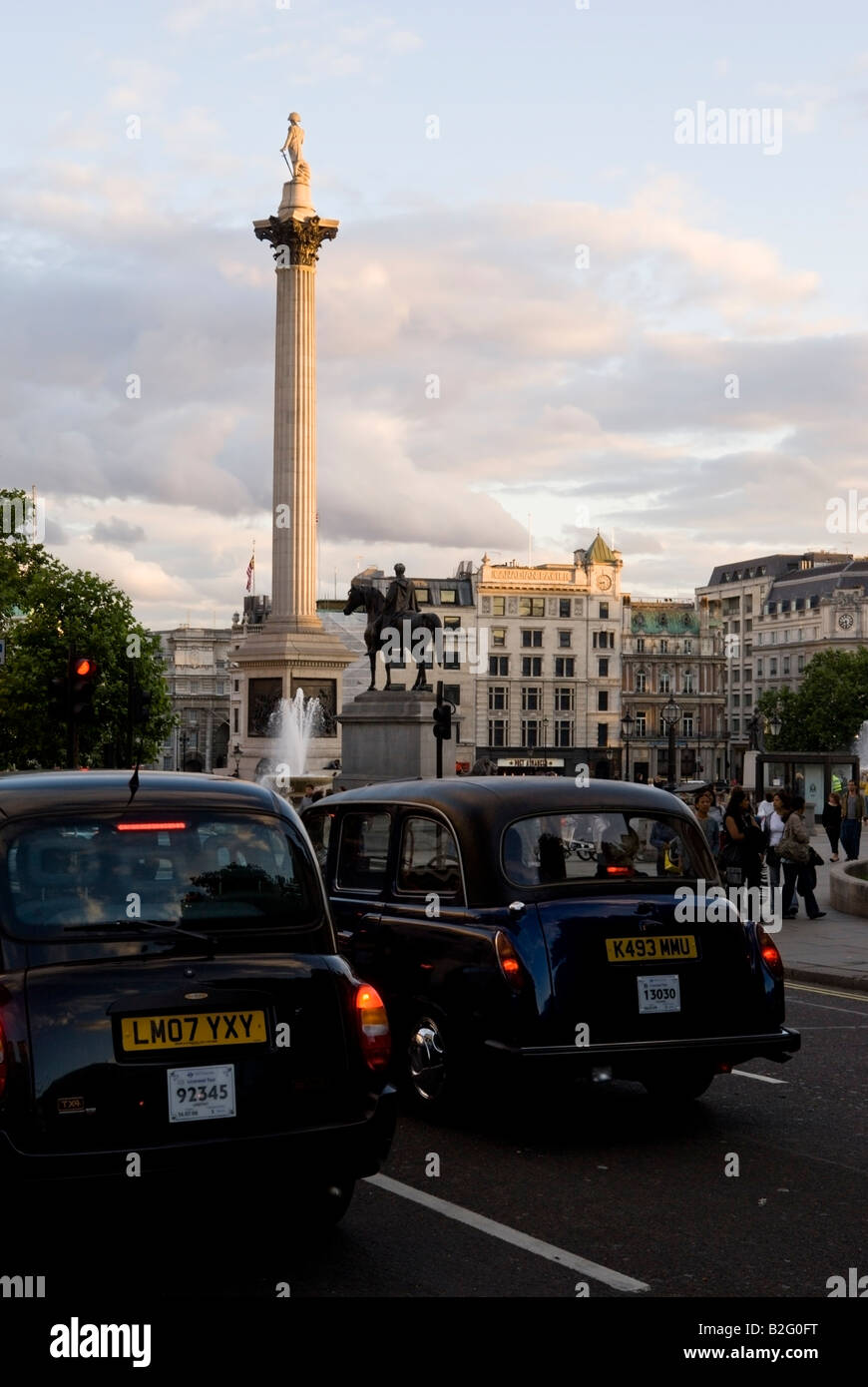 Trafalgar Square at sunset London England UK July 2008 Typical english ...