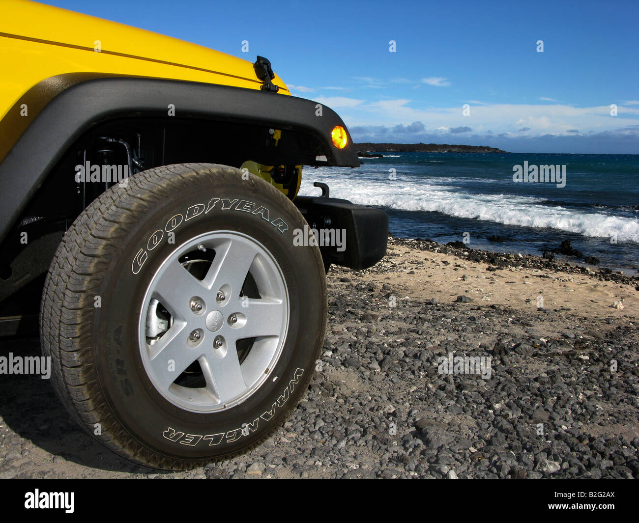 Jeep tire rocks hi-res stock photography and images - Alamy