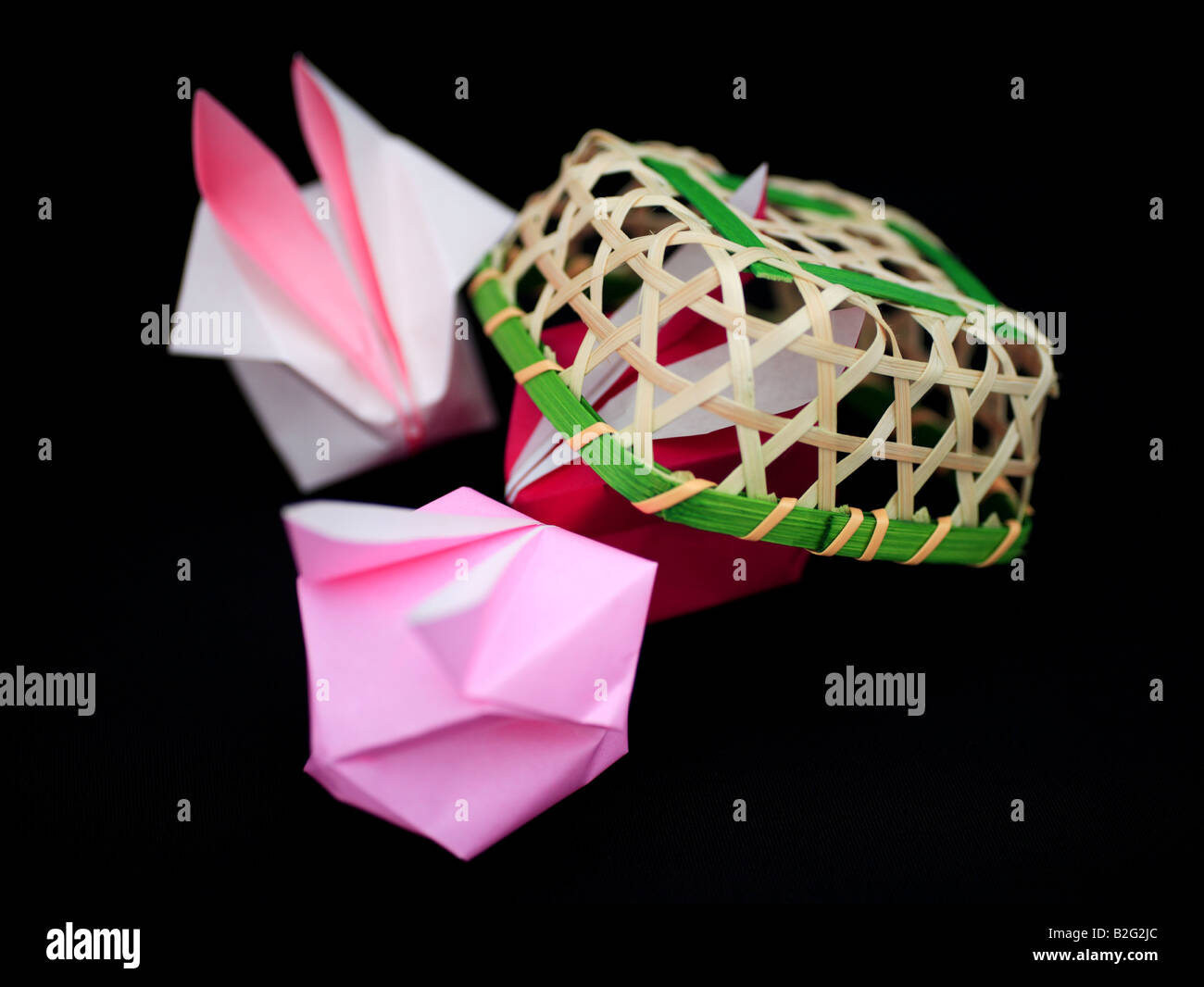 Origami basket hi-res stock photography and images - Alamy