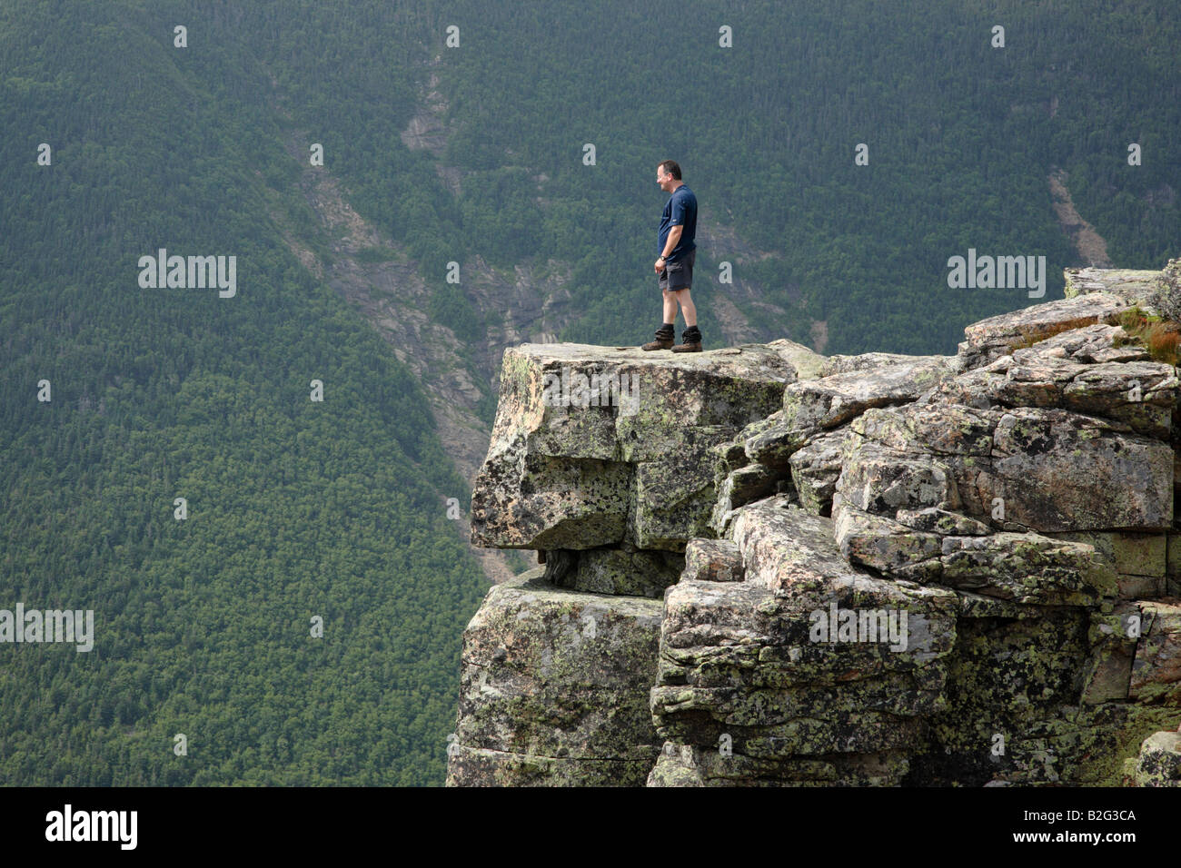 The summit of Bondcliff in the Pemigewasset Wilderness during the ...