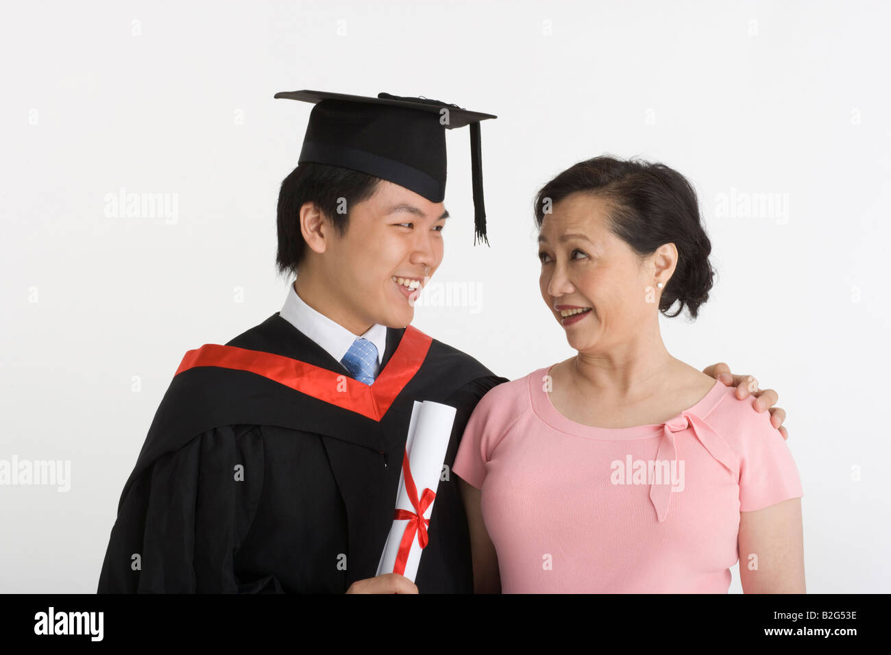 Male graduation mother hi-res stock photography and images - Alamy