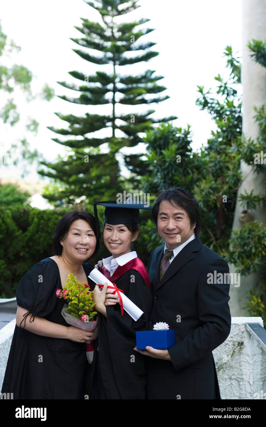 Parents daughter university graduation hi-res stock photography and ...