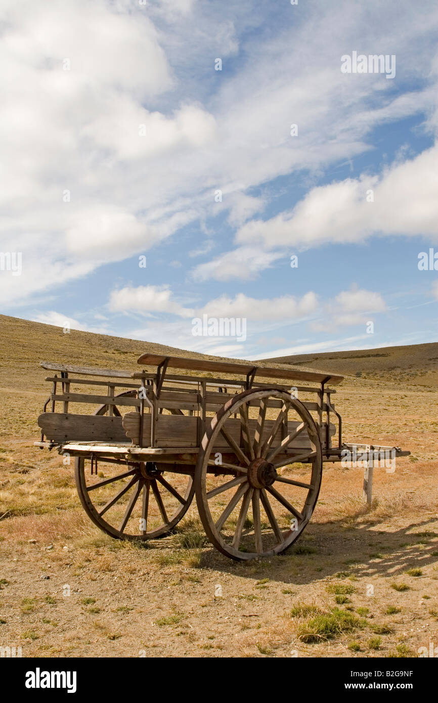 wooden tumbrel patagonia chile south america Wolkenstimmung mit altem ...