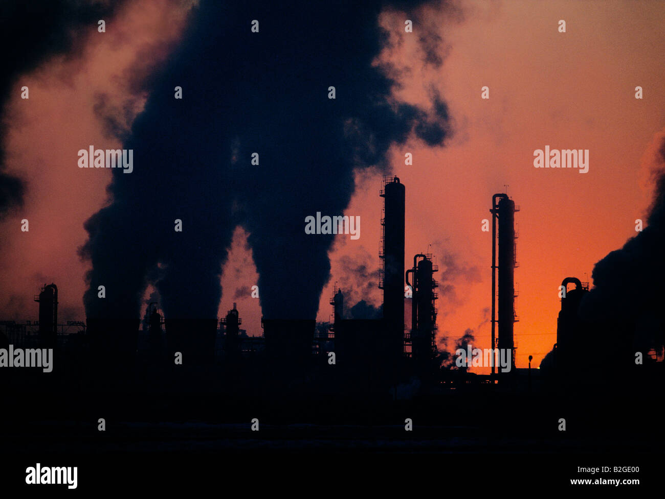 Dark black smoke from chimney hi-res stock photography and images - Alamy
