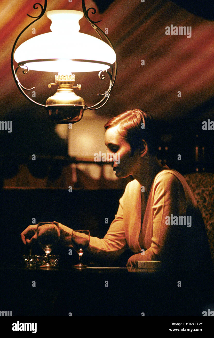 Girl in a pub hi-res stock photography and images - Alamy