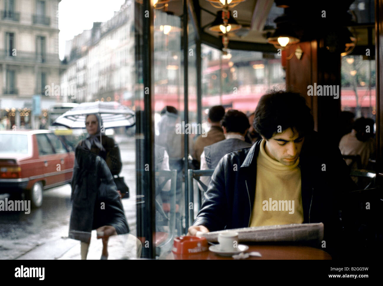 cafe scene in paris, france Stock Photo - Alamy