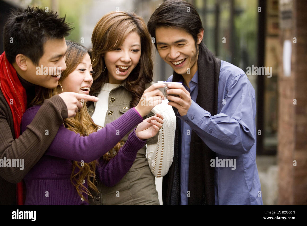 Watching pictures hi-res stock photography and images - Alamy