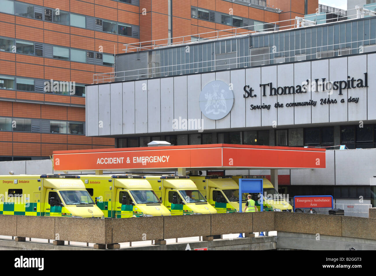 Exterior st thomass hospital hi-res stock photography and images - Alamy