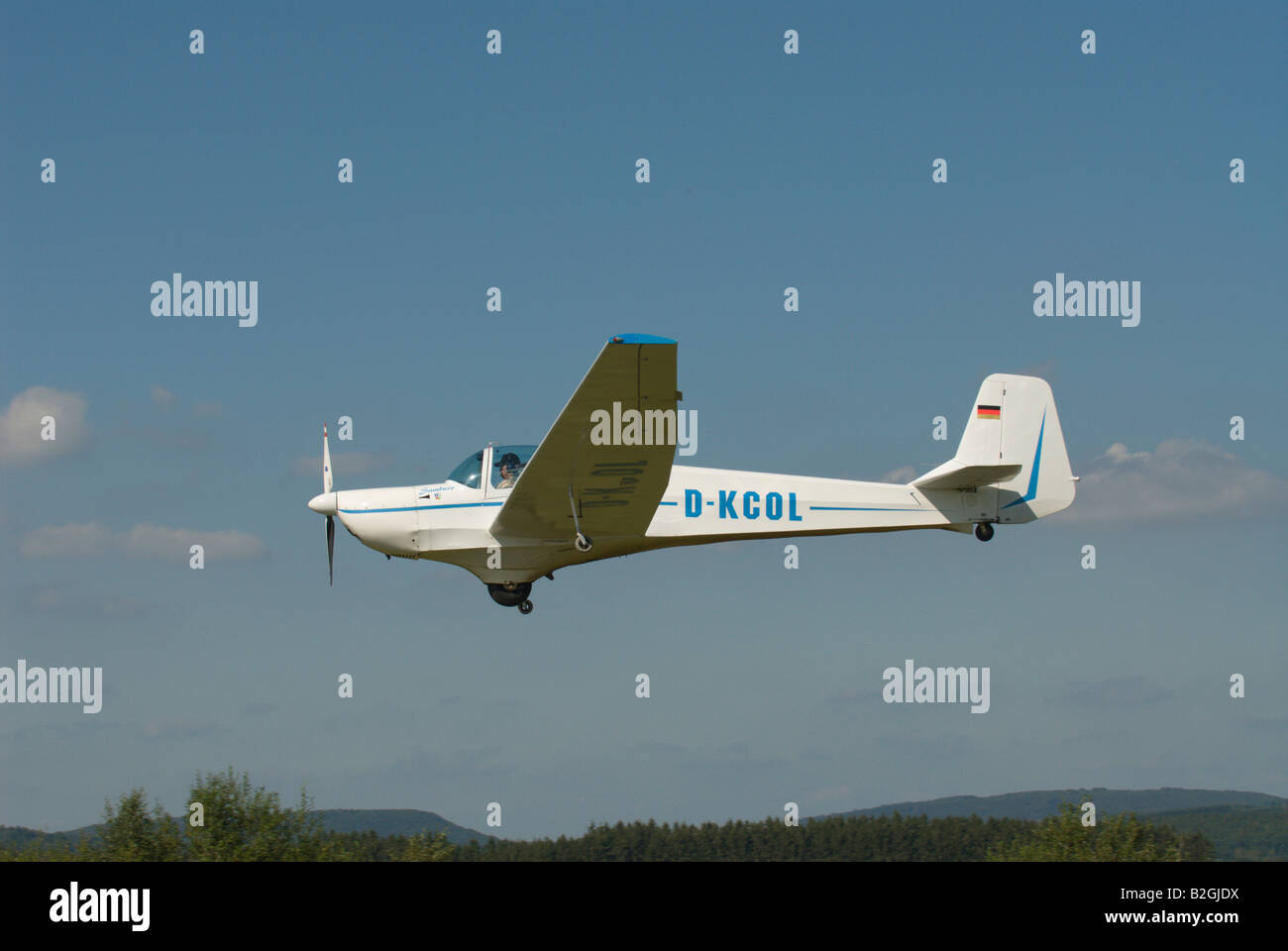 final approach landing flight aiplane flight aircraft air show display ...