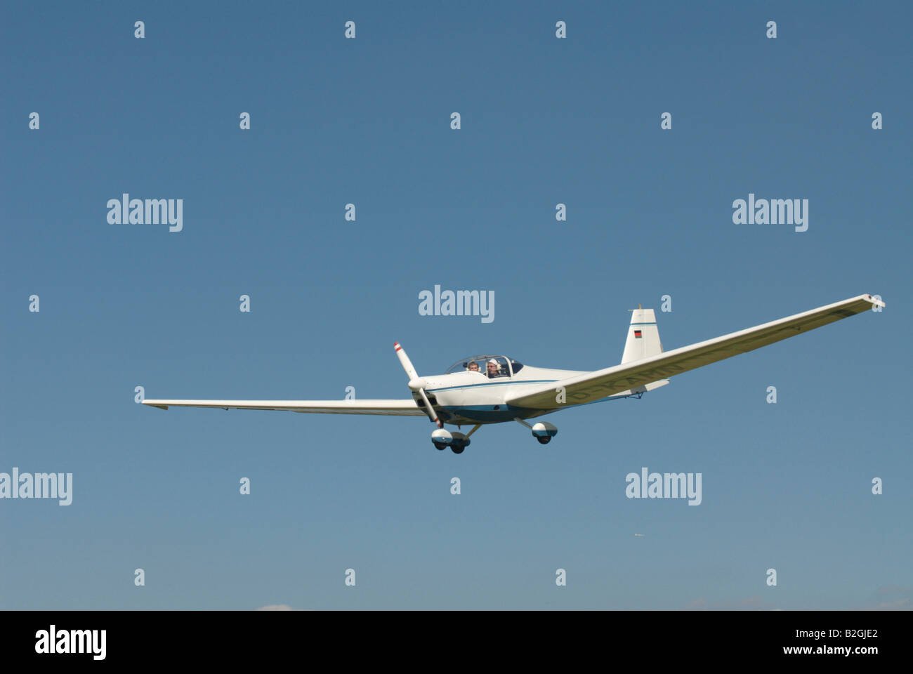 final approach landing flight aiplane flight aircraft air show display ...