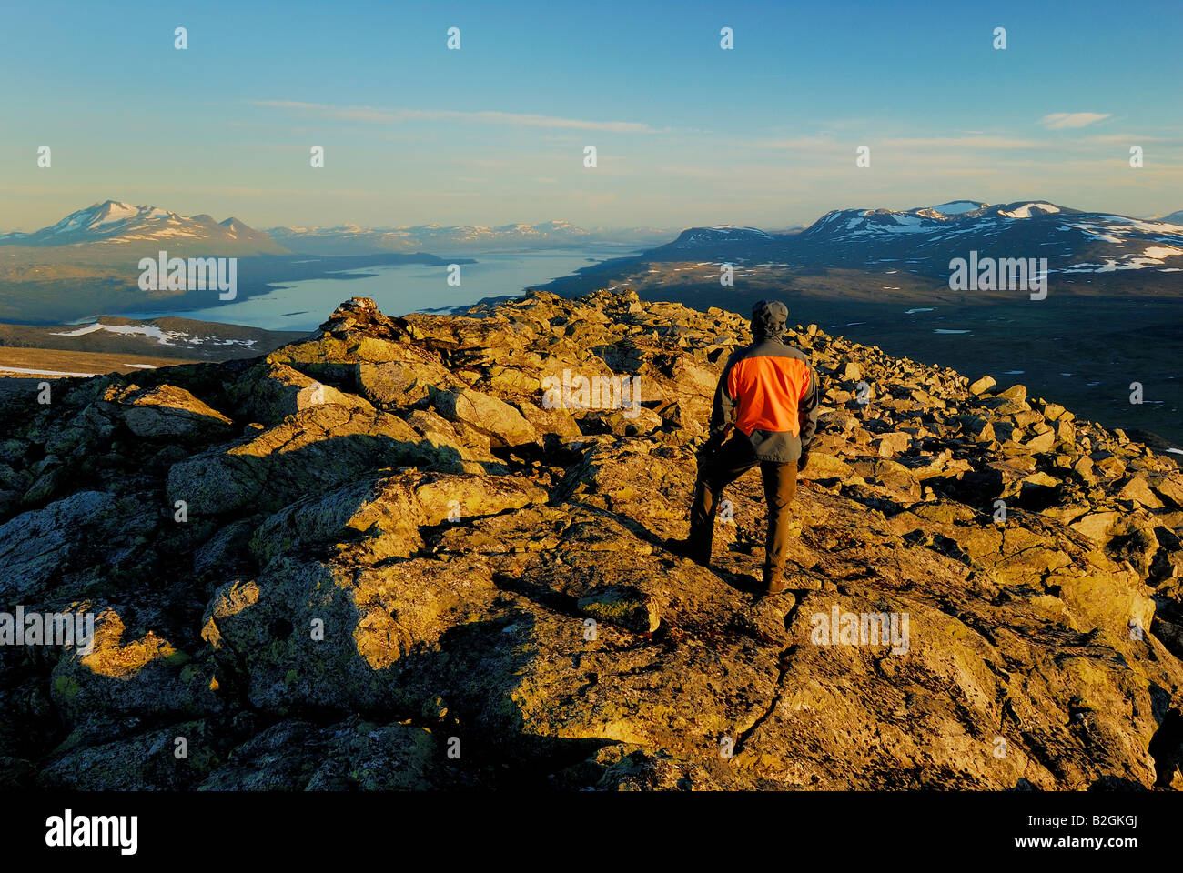 backpacking akka massif wanderer viewpoint landscape stora sjoefallet ...
