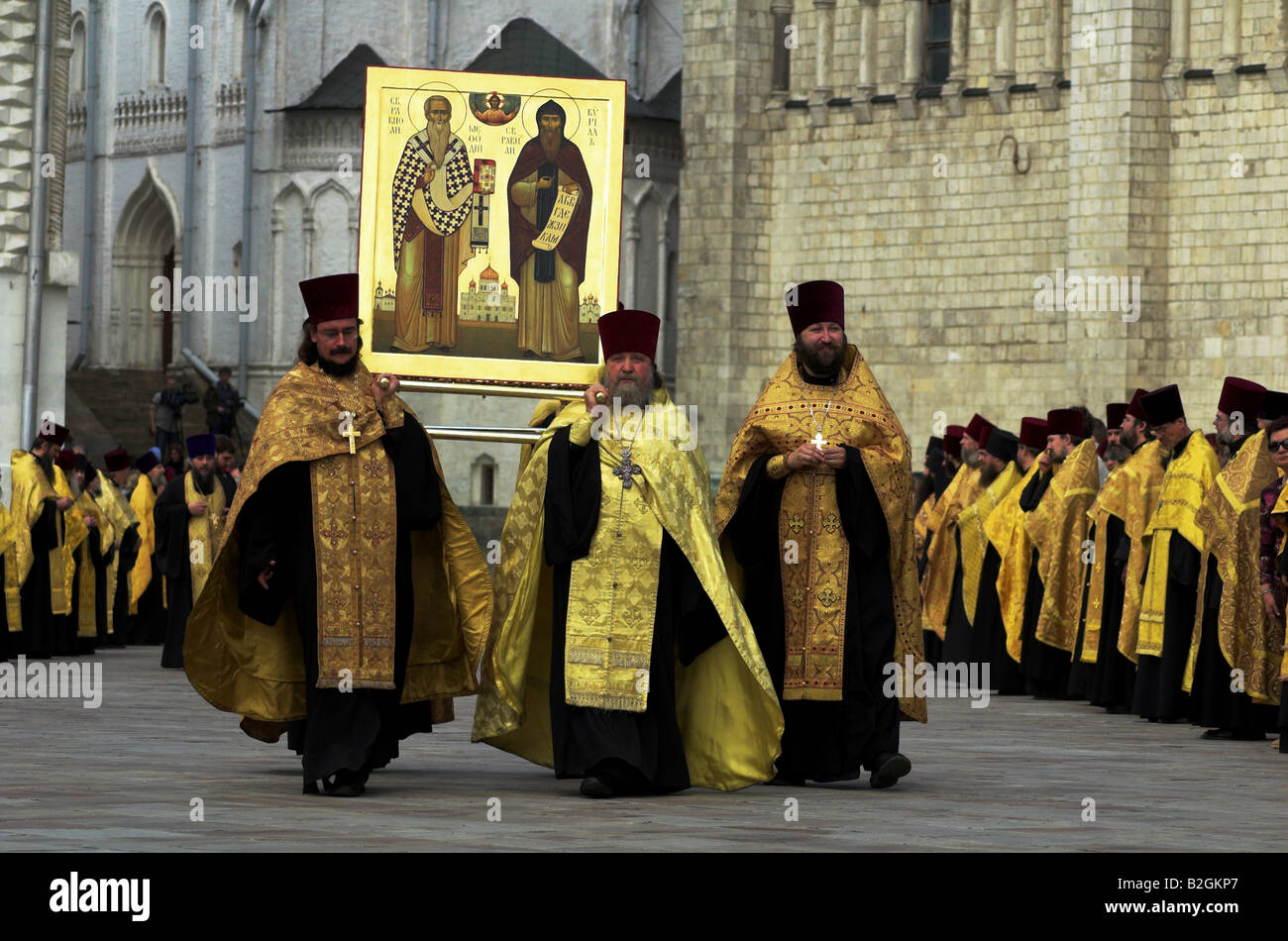 Orthodox procession in moscow hi-res stock photography and images - Alamy