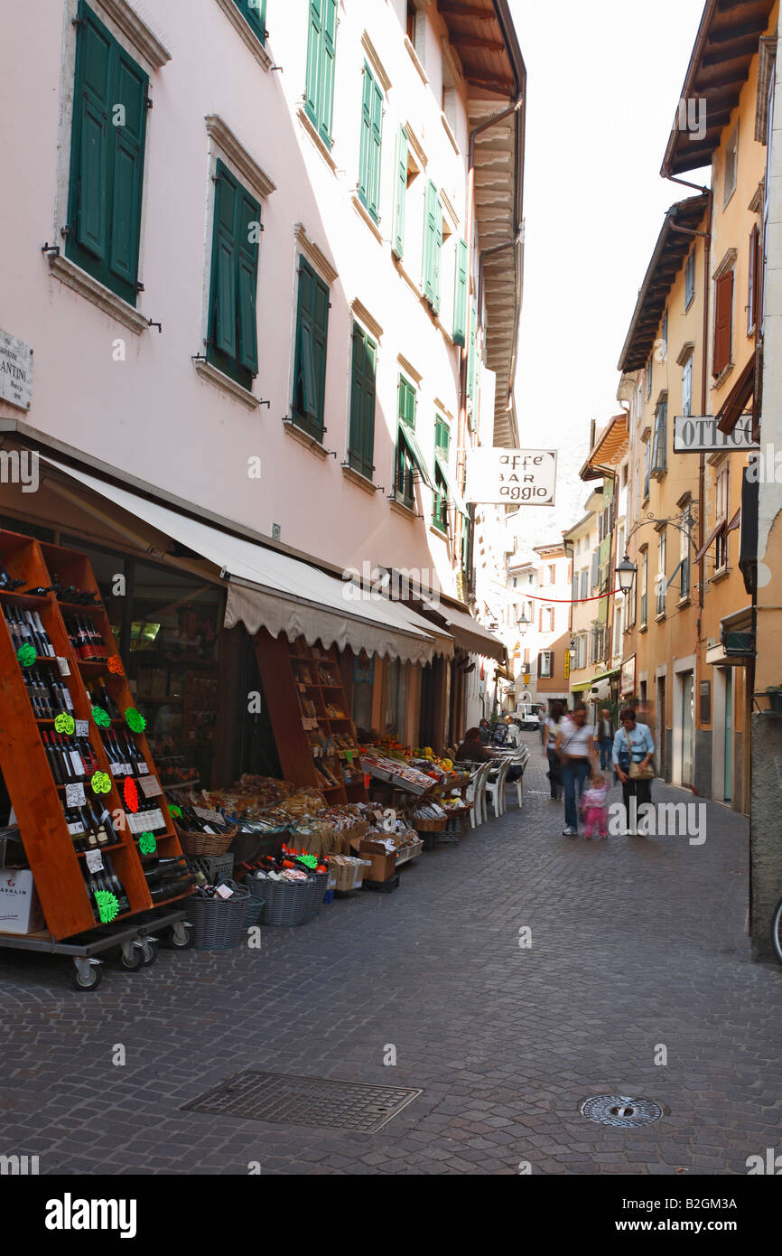 Arco de europa hi-res stock photography and images - Alamy