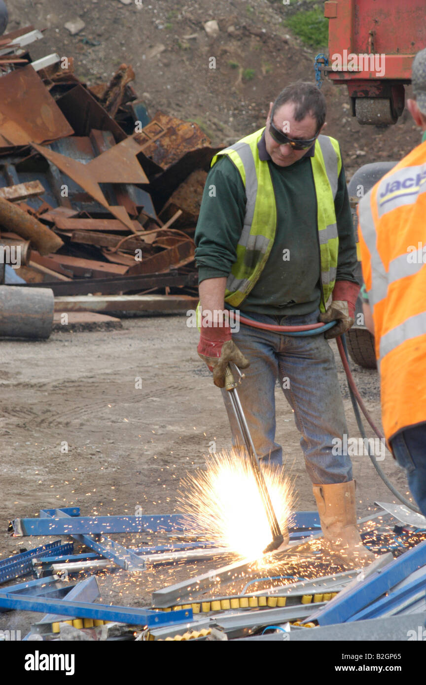 Scrap merchant hi-res stock photography and images - Alamy