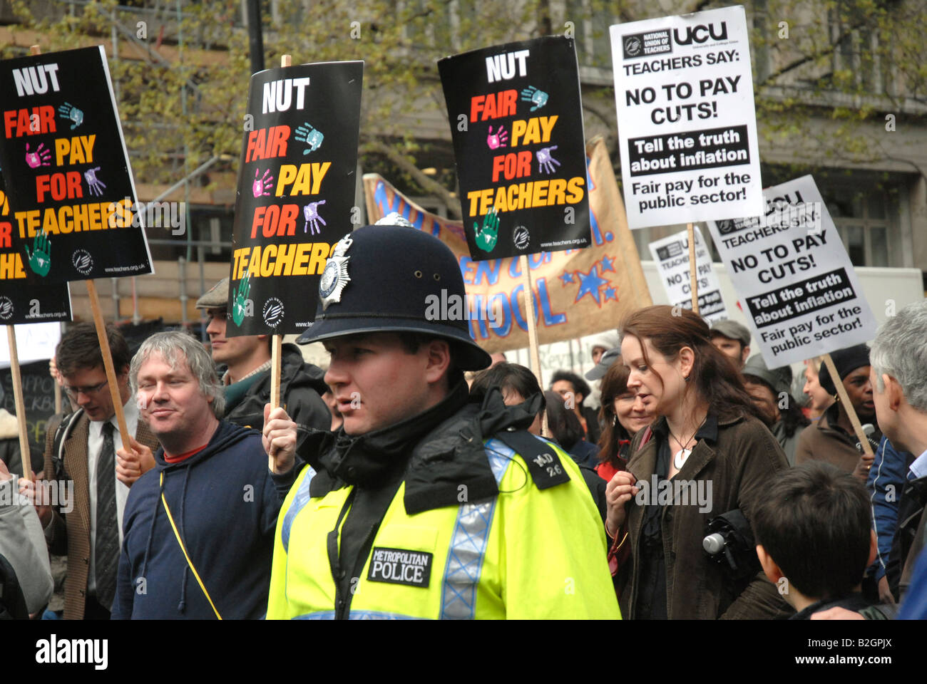 Police pay protest hi-res stock photography and images - Alamy