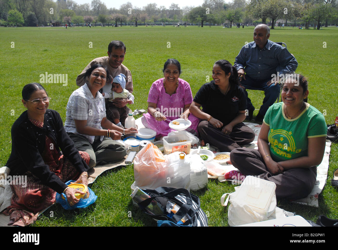 Family picnic multicultural black hi-res stock photography and images ...