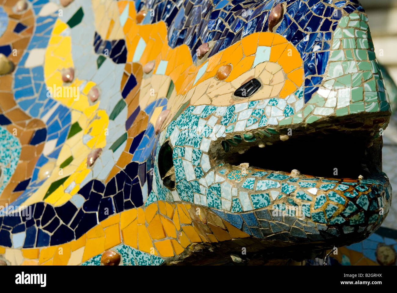 Tiled Lizard at Park Guell Antoni Gaudi Barcelona Stock Photo - Alamy