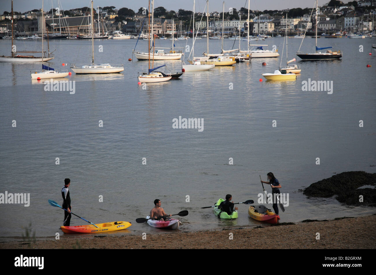 Canoe lesson hi-res stock photography and images - Alamy