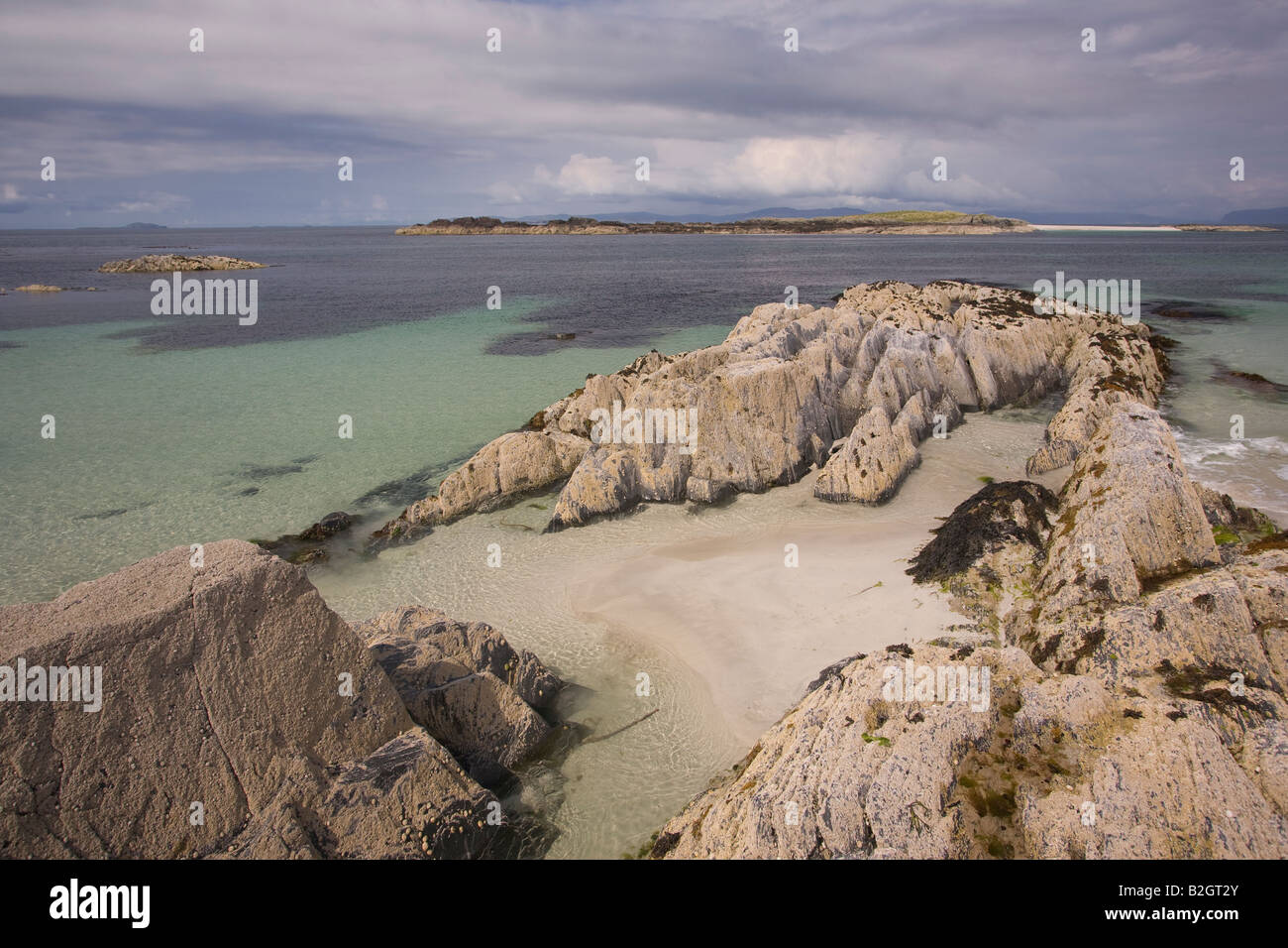 Secluded beach Iona Stock Photo - Alamy