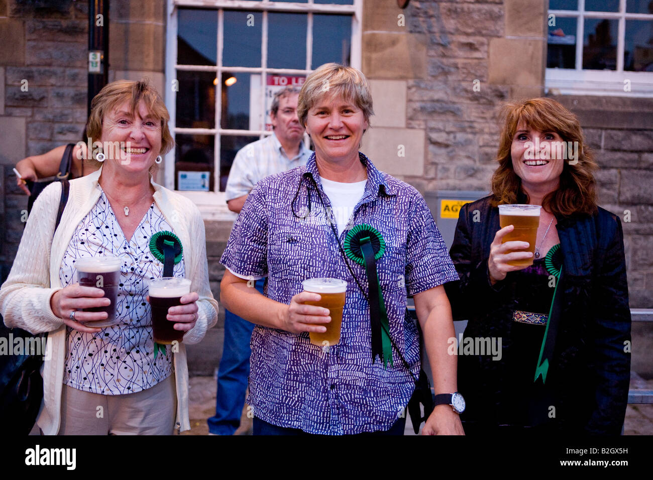 Britain drinking women hi-res stock photography and images - Alamy