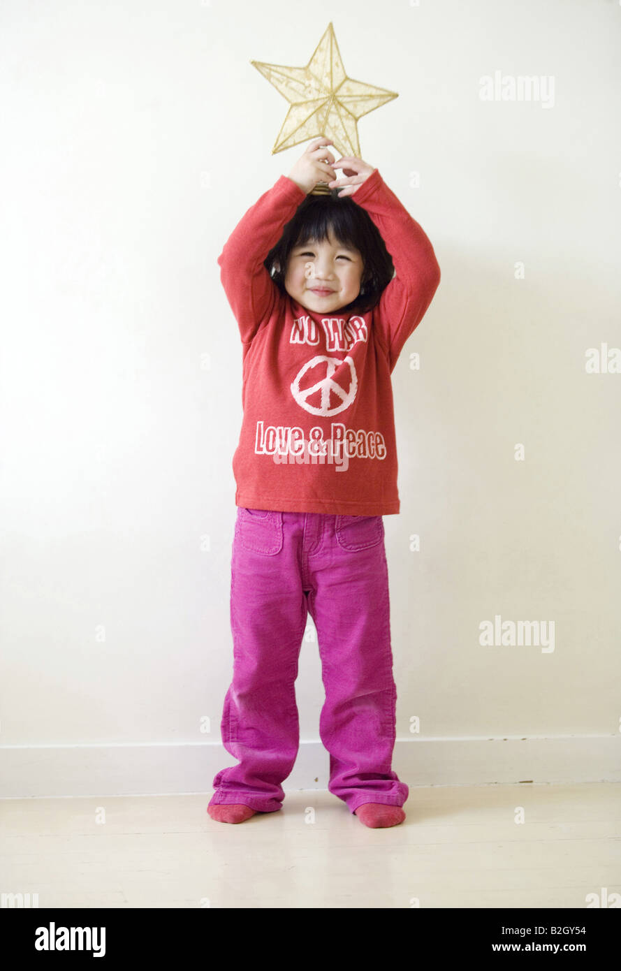 Holding a star hi-res stock photography and images - Alamy