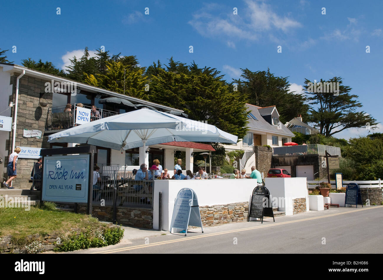 A busy bar in summer, Rock, North Cornwall Stock Photo - Alamy