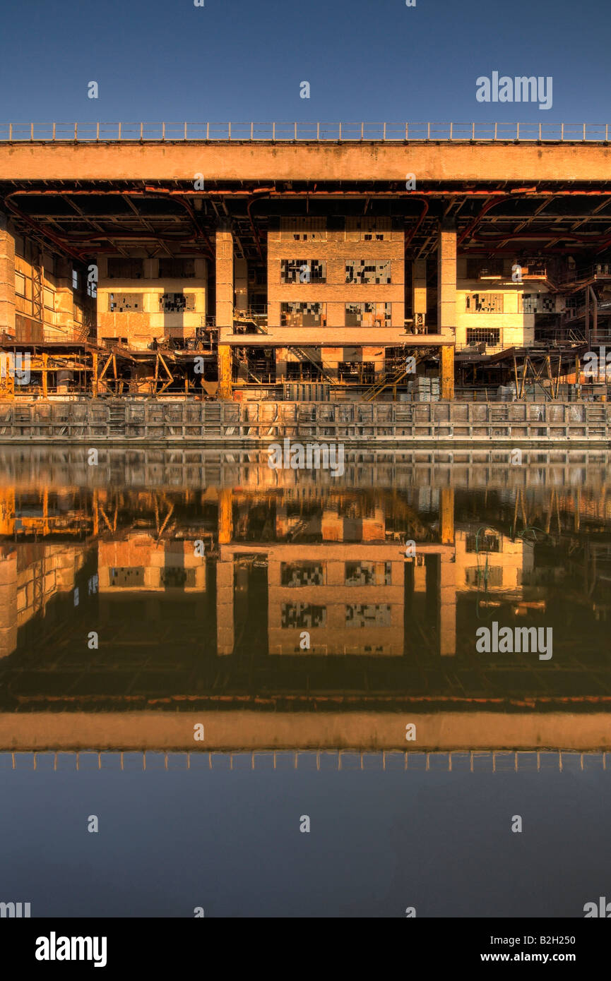 Derelict factory, Brunner Mond, Winnington, Northwich, Cheshire, UK ...