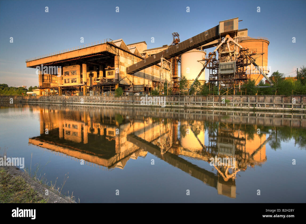 Derelict factory, Brunner Mond, Winnington, Northwich, Cheshire, UK ...