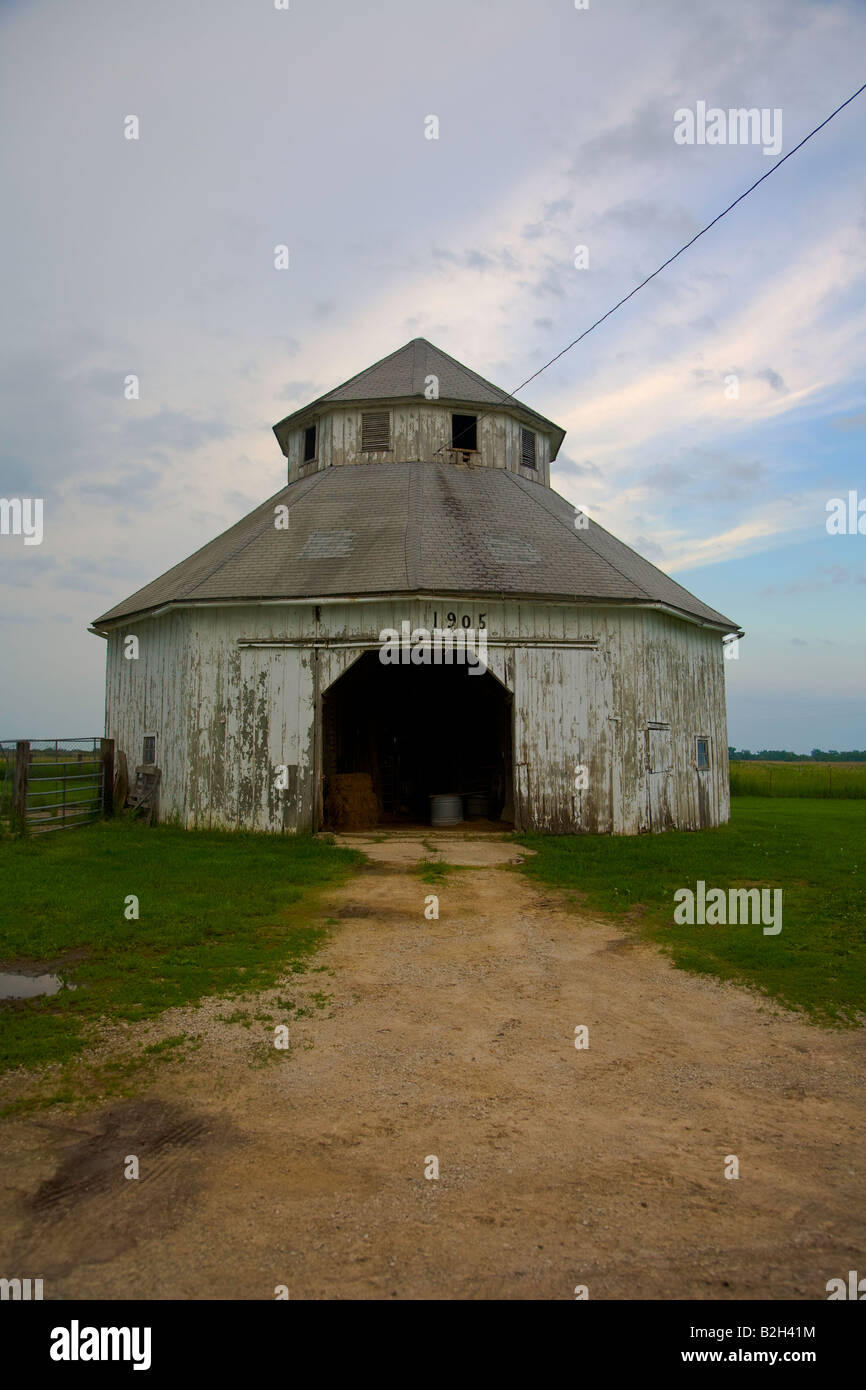 Bucolic barn hi-res stock photography and images - Alamy